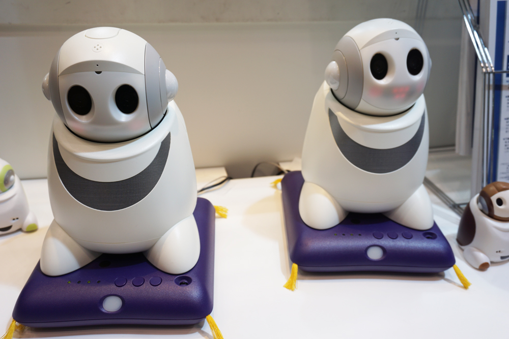 NECプラットフォームズ、サービスロボット「パペロ」を披露：ロボデックス - ITmedia ビジネスオンライン