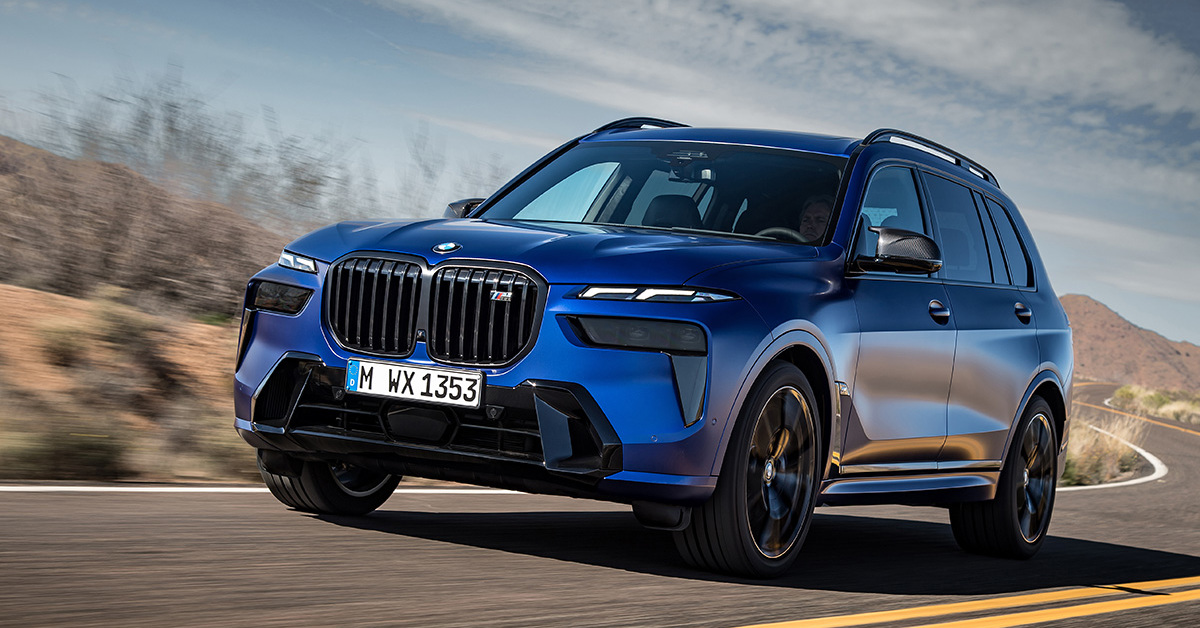 BMW、最上級SUV「X7」最新型を発表 フロント大幅刷新、「7シリーズ」譲りの2分割ライト採用 - Fav-Log by ITmedia