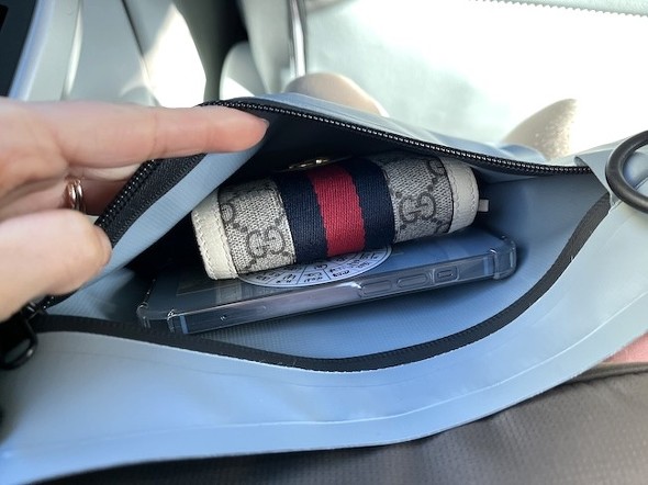 ワークマンで買った防水の「ZAT 3WAYサコッシュ」を使ってみた アウトドアや旅行に使える高コスパアイテム（1/2 ページ） - Fav-Log by ITmedia