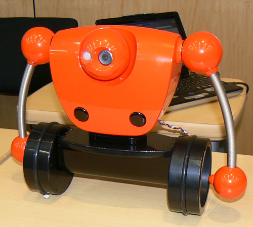 ZMP、ロボット教材「e-nuvo」を本格展開 - ITmedia NEWS