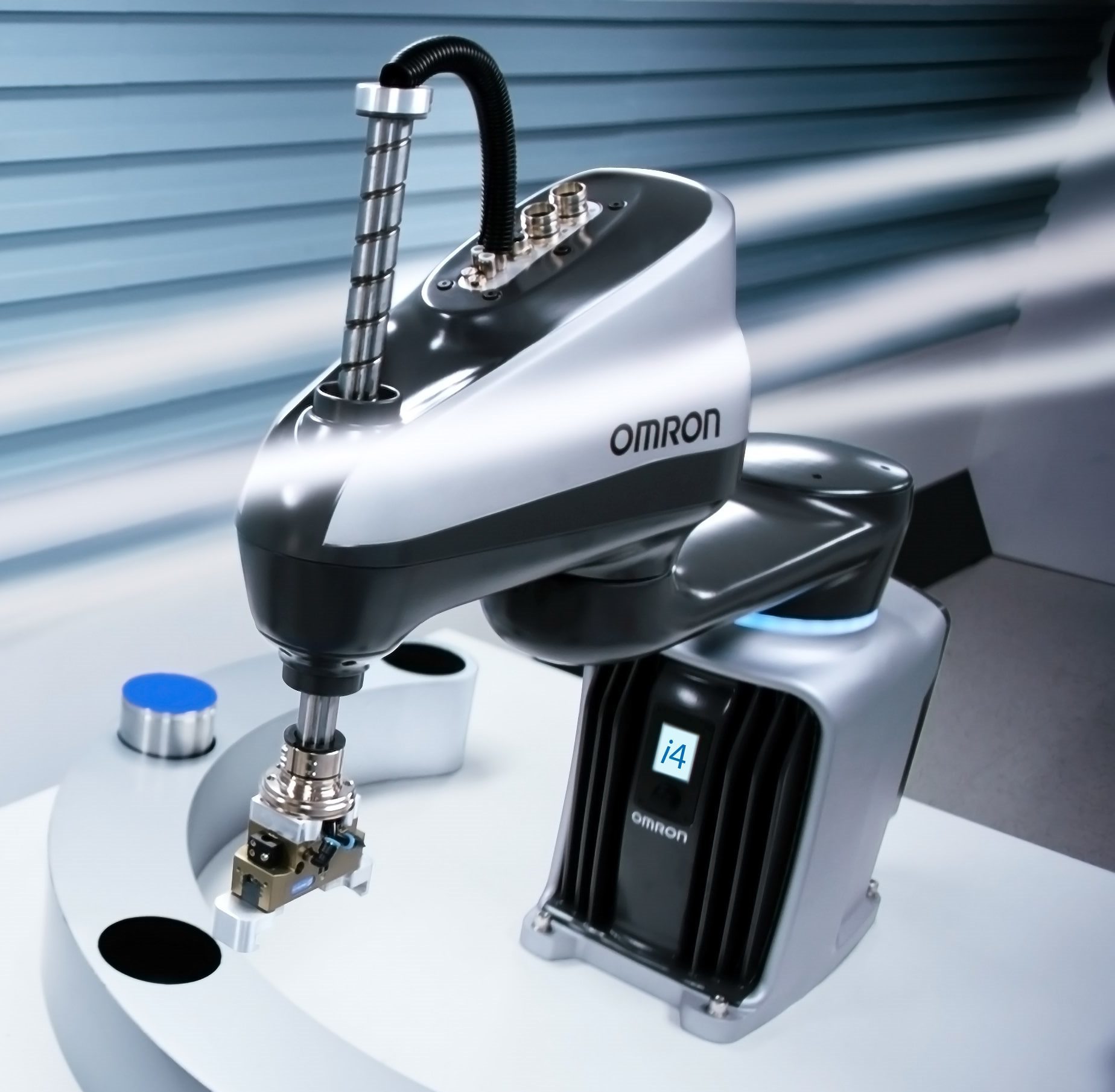 オムロンが統合制御でスカラロボットの用途拡大へ、ハンドを一括制御し“6軸”に：産業用ロボット - MONOist