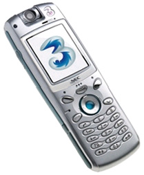 Huchison3G、NEC製新型3G端末「313」をリリース - ITmedia Mobile