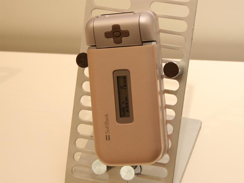 写真で解説する「910T」（1/2 ページ） - ITmedia Mobile