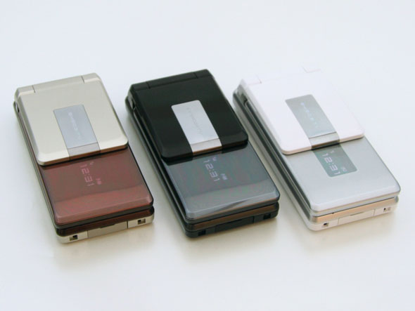 上質なテイストを持つ高機能ワンセグ端末──“AQUOSケータイ”「SH903iTV」：ワンセグをスマートに、より美しく──「FOMA ...