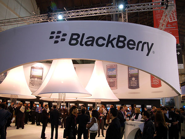 BlackBerryは色も機能も多彩なバリエーション――RIM：Mobile World Congress 2008 - ITmedia Mobile