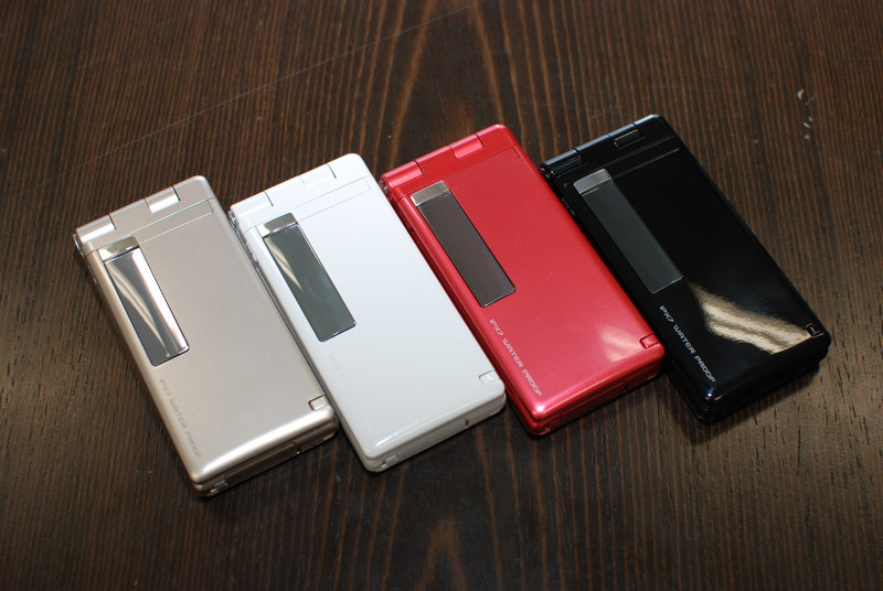 さりげない防水を実現するための“魔法”とは？――「P-10A」：開発陣に聞く「P-10A」 - ITmedia Mobile