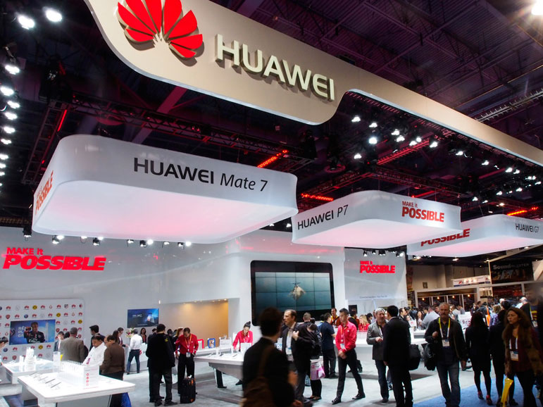 Huawei、ツインカメラ搭載スマホ「Honor 6 Plus」や低価格モデル「Honor 4X」など幅広いラインアップを展示：2015 ...