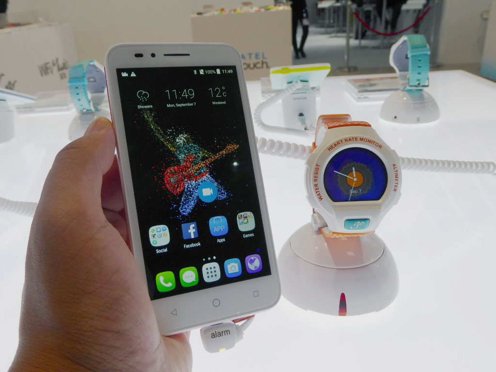 TCLコミュニケーション、「ALCATEL ONETOUCH」ブランドの新製品を発表 若者向け新ブランドや超巨大タブレットが登場：IFA ...