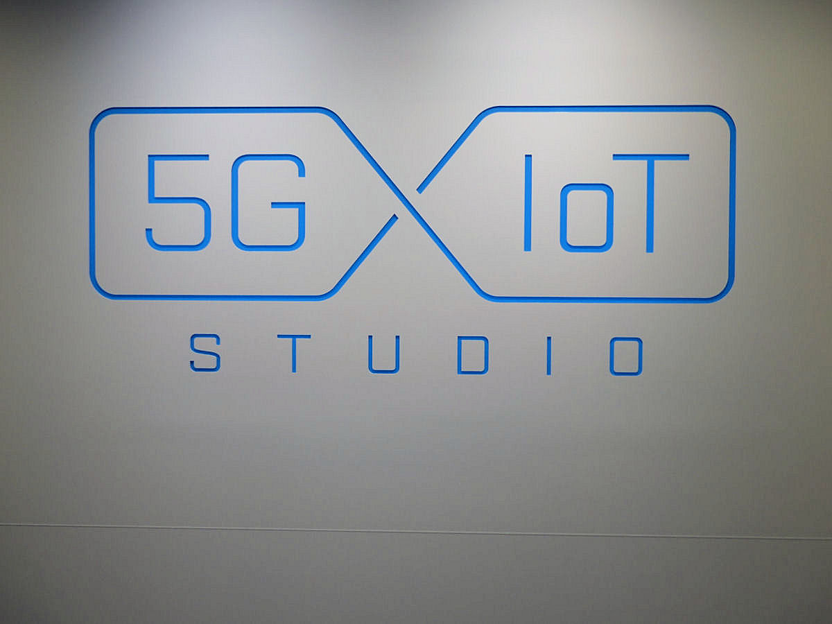ソフトバンクが「5G×IoT Studio」のお台場ラボをオープン 何ができる？ - ITmedia Mobile