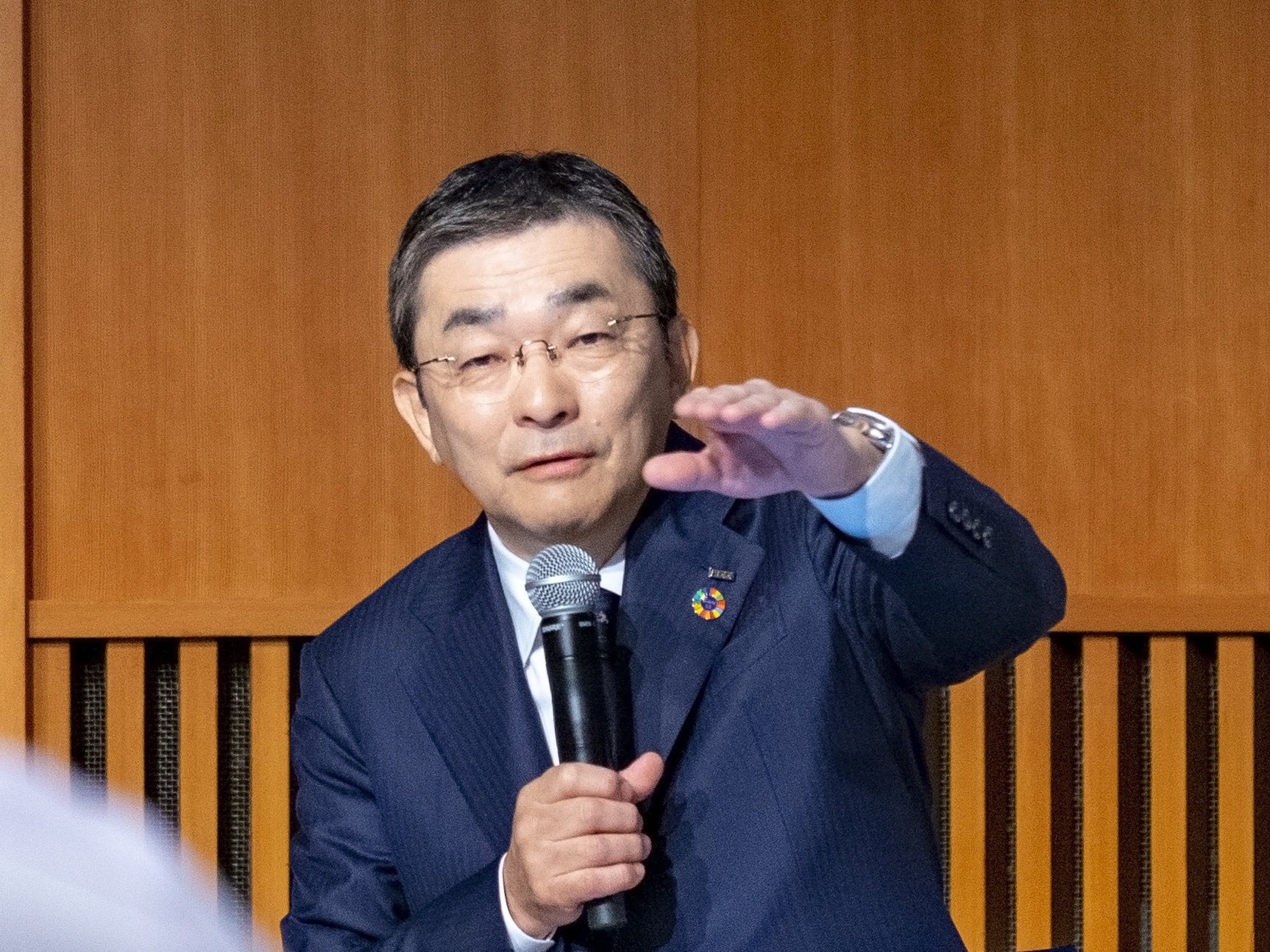 KDDIが楽天モバイルを「新たなローミング協定」で救済？ 高橋社長の見解は - ITmedia Mobile