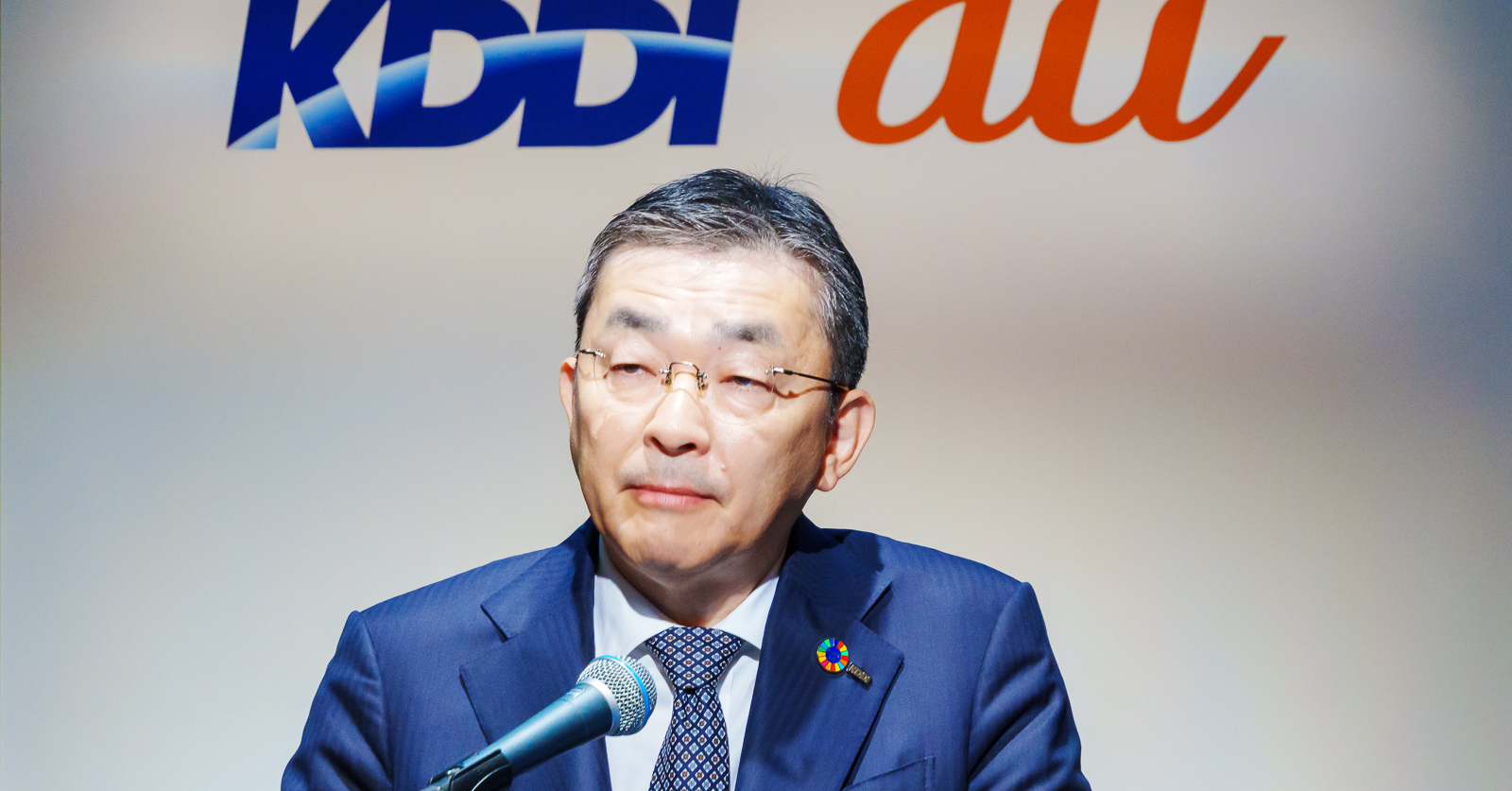 法令改正は転売ヤー対策でいい効果／ネットワーク品質トップに自信 KDDI高橋社長（2/2 ページ） - ITmedia Mobile