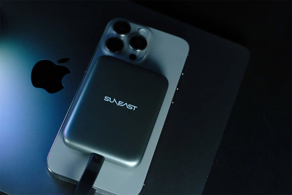 iPhoneの背面に装着できるMagSafe対応ポータブルSSD発売 1TBと2TBを用意 - ITmedia Mobile