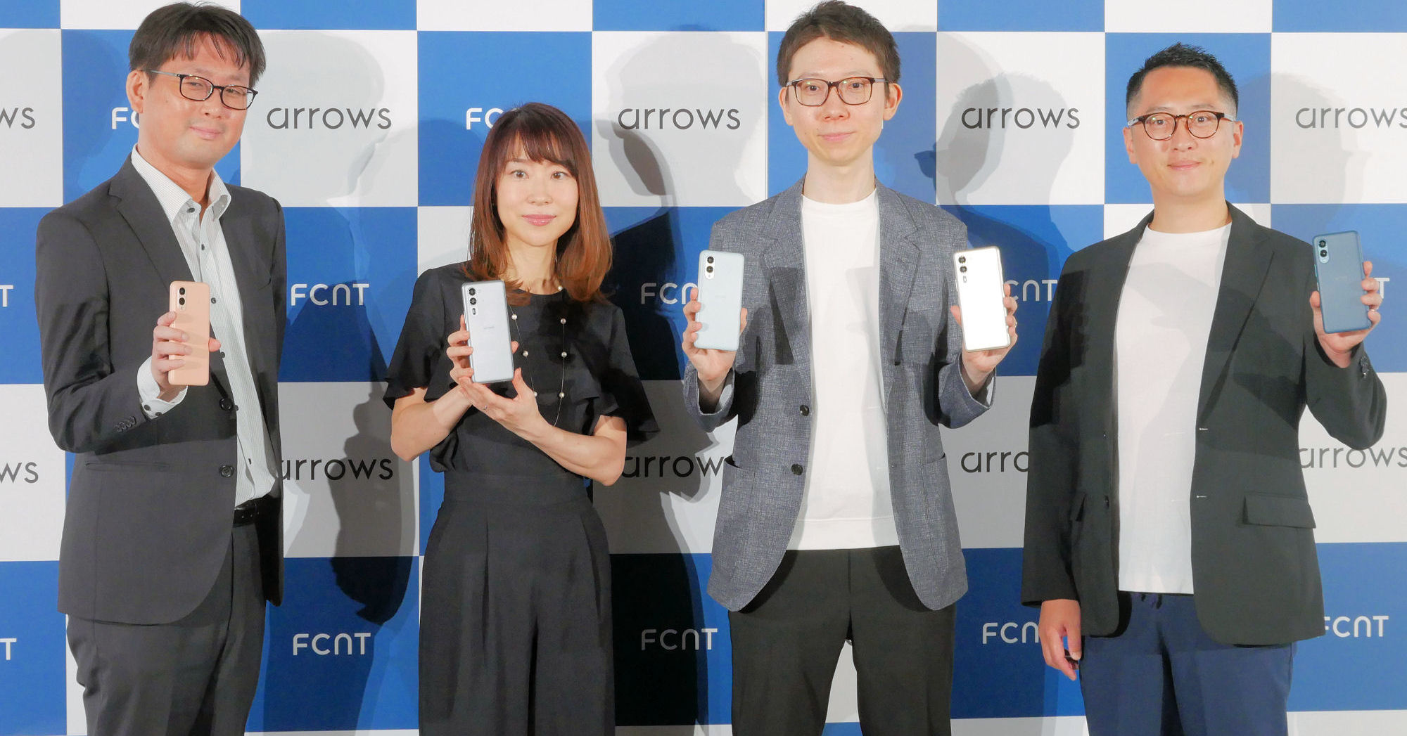 FCNTが新「arrows」でSIMフリー市場に再参入 競合ひしめく中で“シェアの奪い合い”にこだわらない理由（1/3 ページ ...