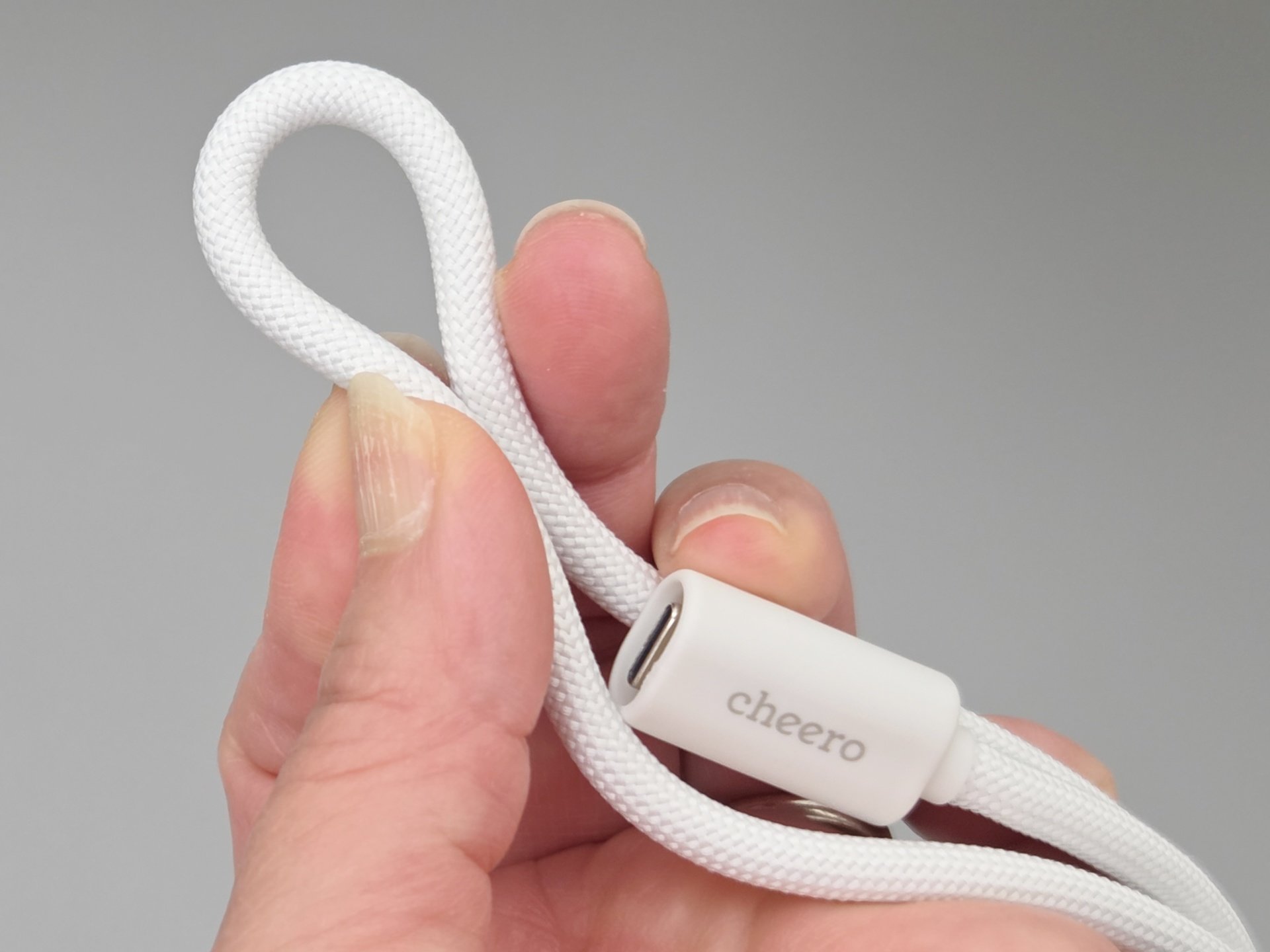 ネックストラップと充電ケーブルの2-in-1「cheero USB-C to USB-C Strap Cable Smart」を試す (l_mw_cscs_09.jpg) - ITmedia ...