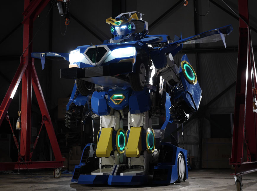 人が乗れる変形ロボ「J-deite RIDE」公開 人型←→車型 大河原邦男氏がデザイン協力 - ITmedia NEWS