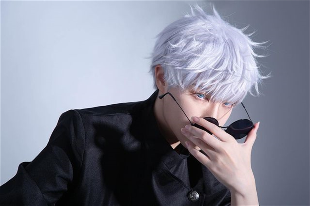 『呪術廻戦』五条悟のコスプレがビジュアルまで最強 海外コスプレイヤーが見透かされるような瞳も再現 (l_gojo_cos ...