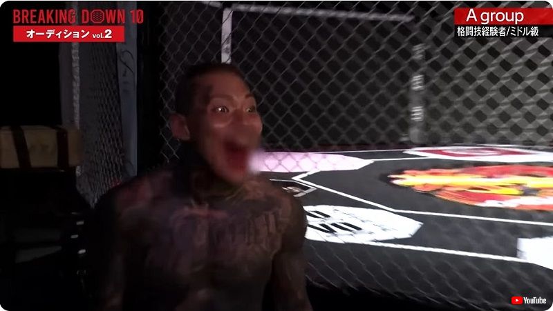 「BreakingDown」“復帰”のSATORU、大乱闘引き起こしモザイク級の流血 制圧困難な事態に怒号も「勘違いすんな！」「殺すぞコラホントに！」 (l_breakingdown ...