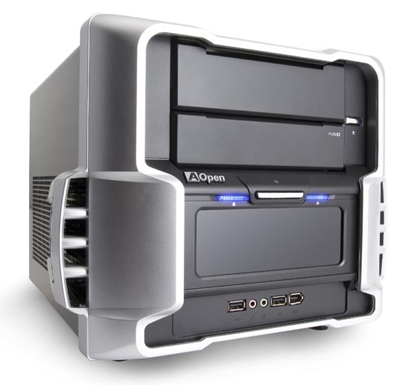 AOpen、某ロボ風デザイン採用のキューブケース「G326」：赤モデルにツノ……はつきません - ITmedia PC USER