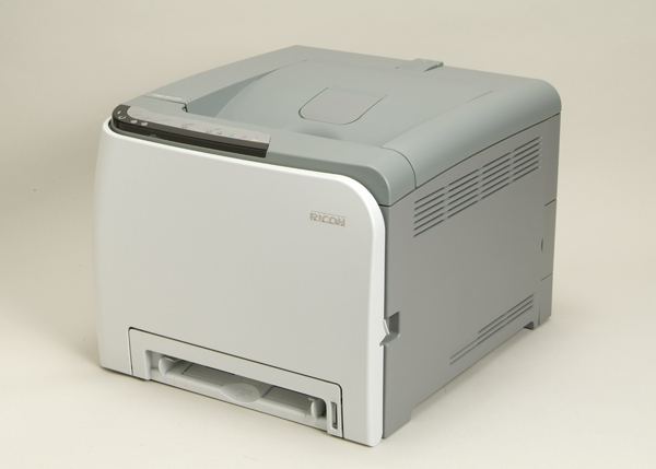 高速水平4連タンデムエンジンの実力――リコー「iPSiO SP C220」を検証する：低価格A4カラーレーザー（1/2 ページ） - ITmedia PC USER