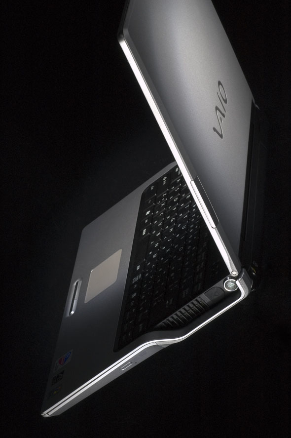 初まりは“Z”から――ソニー「VAIO NOTE Z」：矢野渉の「金属魂」Vol.1 - ITmedia PC USER