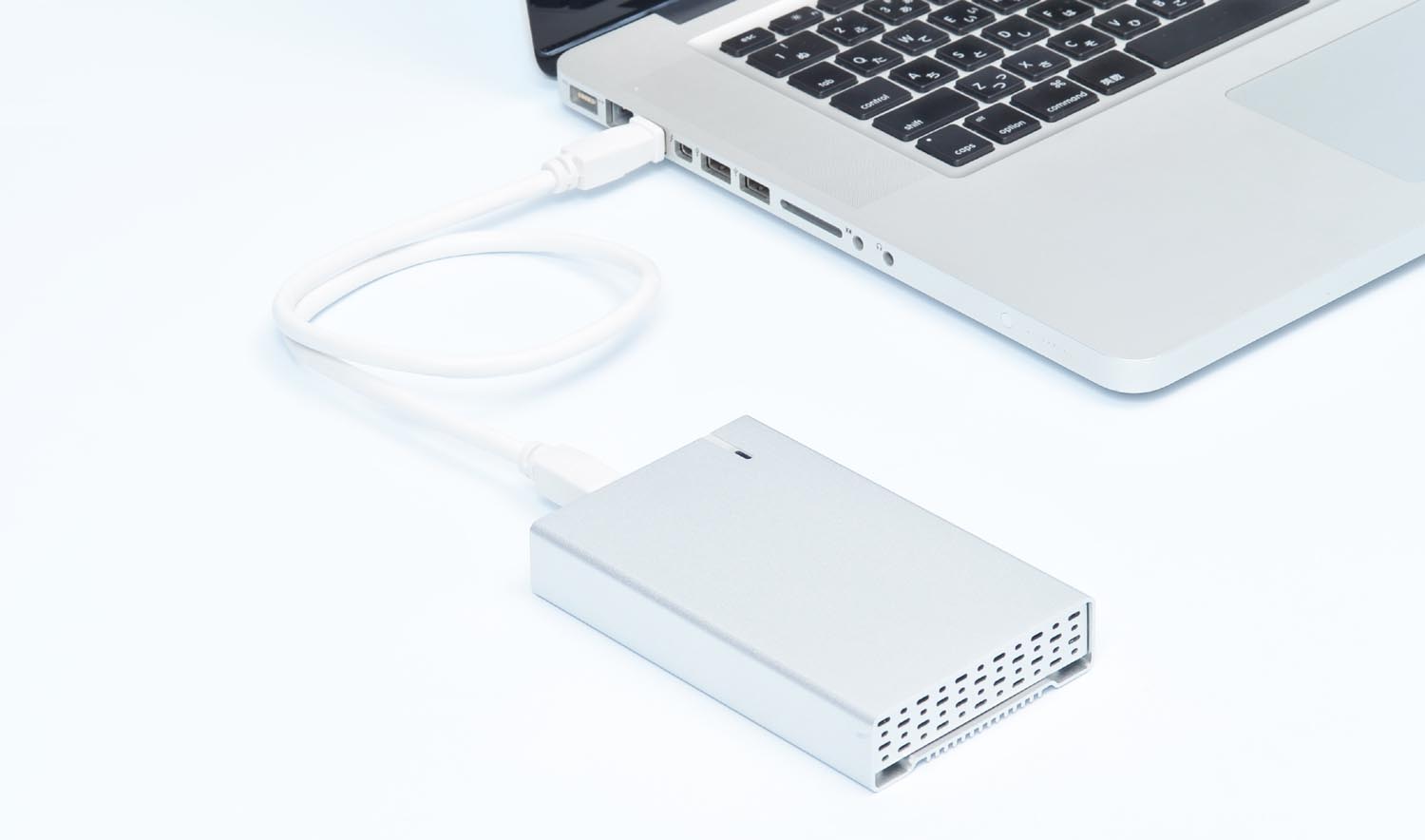 アミュレット、ポータブルHDDケース「RebDrive」にFireWire 800／USB 3.0対応モデル - ITmedia PC USER