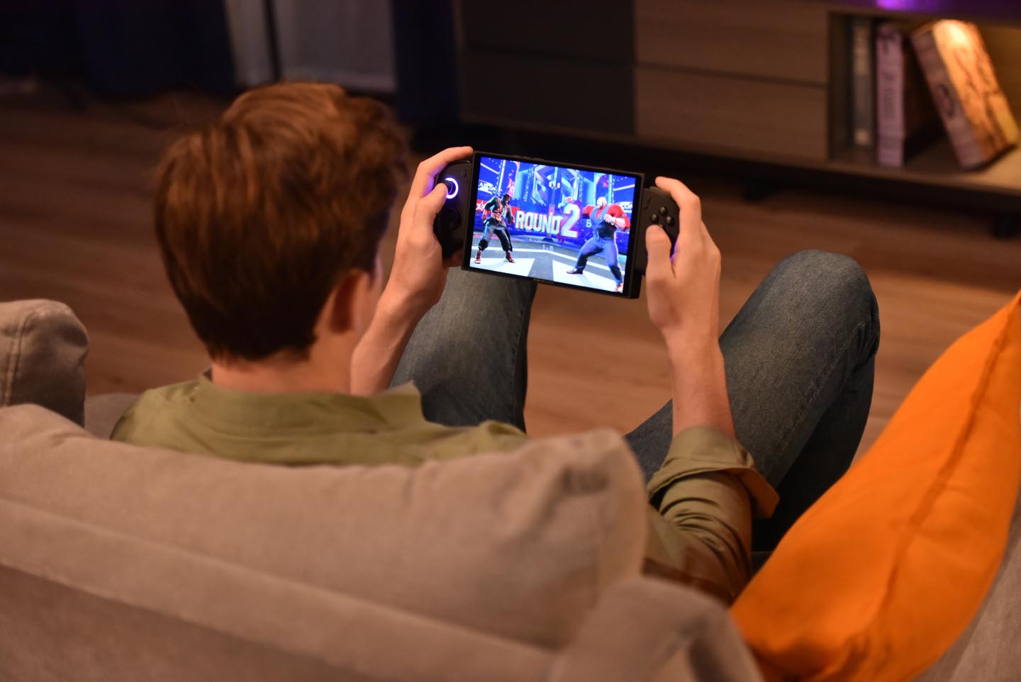 One-Netbook、着脱コントローラーを備えた8.8型ポータブルゲーミングPC「X1 Mini」 - ITmedia PC USER