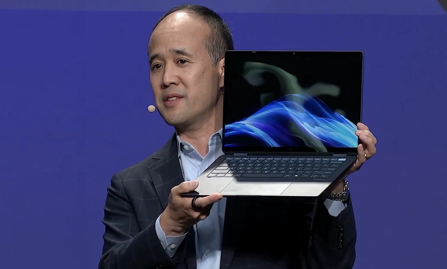 x86版「Copilot+ PC」は11月に登場 IntelとAMDの新プロセッサで 新PCもチラ見せ：IFA 2024 - ITmedia ...