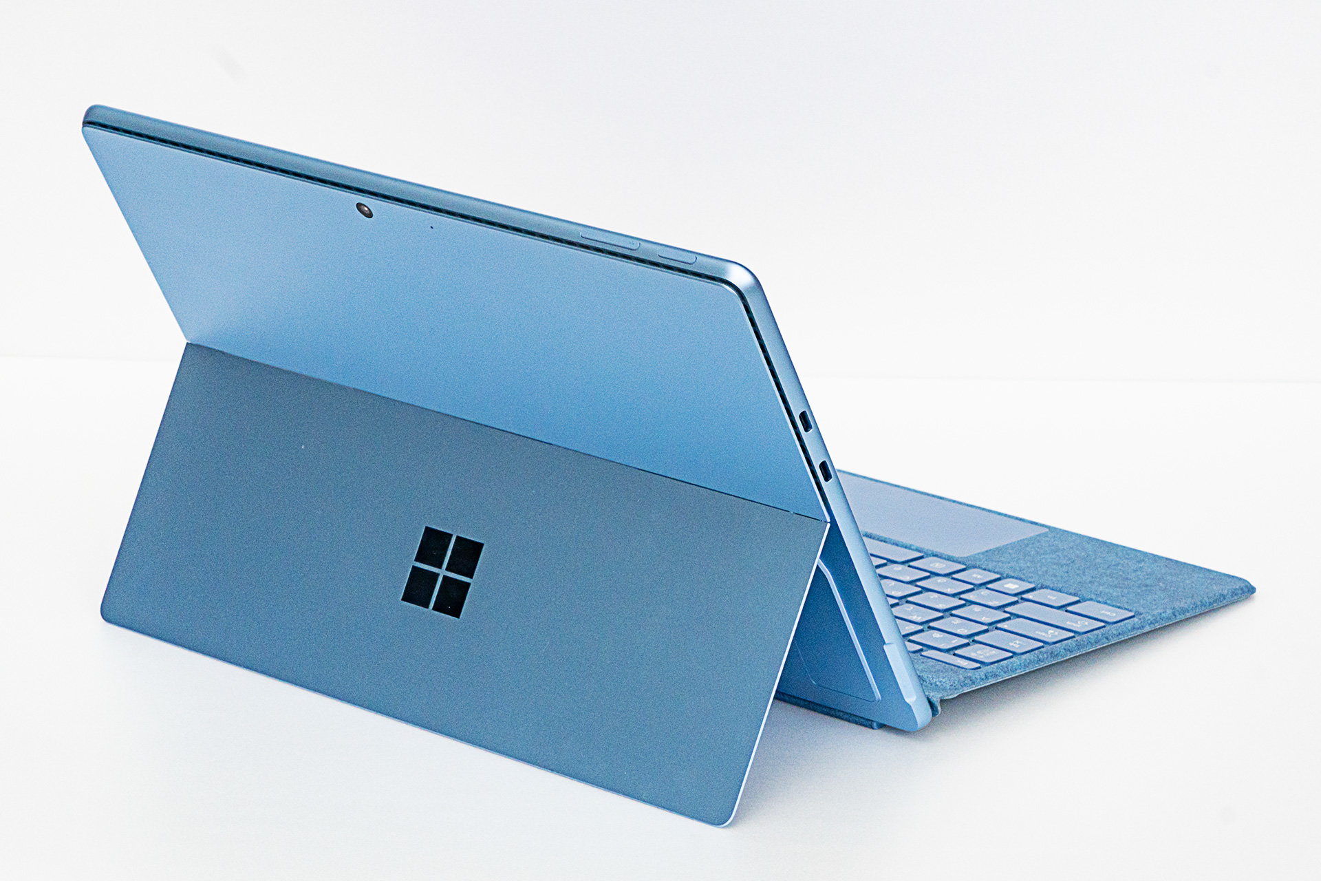 Copilot+ PCとなった「Surface Pro（第11世代）」を試す Snapdragon Xシリーズを搭載してアグレッシブにモデルチェンジした成果は？ (l_si7101 ...