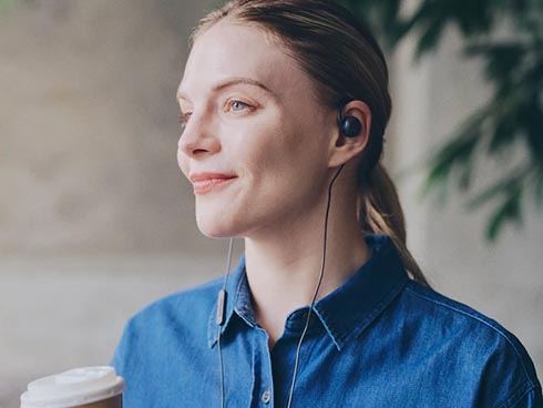 NTTソノリティ、オープンイヤー型イヤフォン「nwm WIRED」にType-C有線型モデルを追加 - ITmedia PC USER