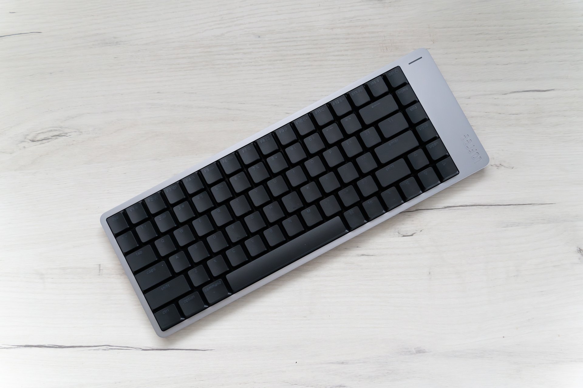 Lofreeの新作「Flow 2」実機レビュー 薄さと心地よいキータッチの両立が進化、側面にタッチスライドバーも搭載 (l_ky5622 ...