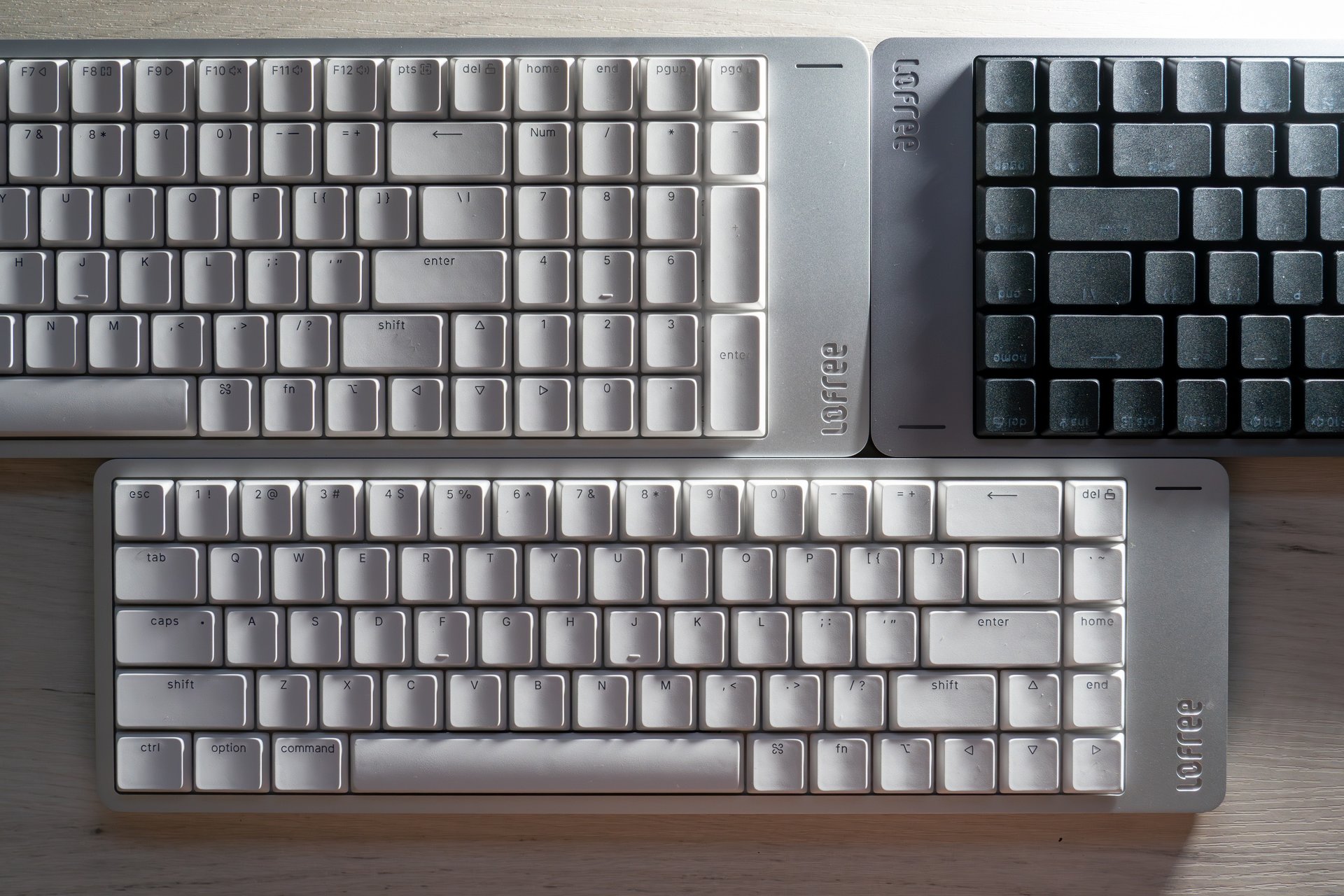 Lofreeの新作「Flow 2」実機レビュー 薄さと心地よいキータッチの両立が進化、側面にタッチスライドバーも搭載 (l_ky5622 ...