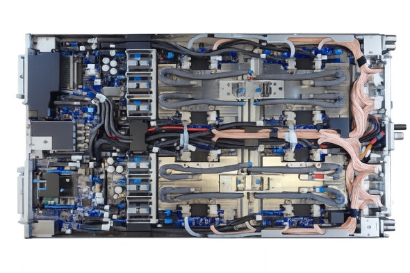 Microsoftが推論特化のAIアクセラレーター「Azure Maia 200」を開発 FP4演算なら毎秒1京回超の演算が可能 一部の ...