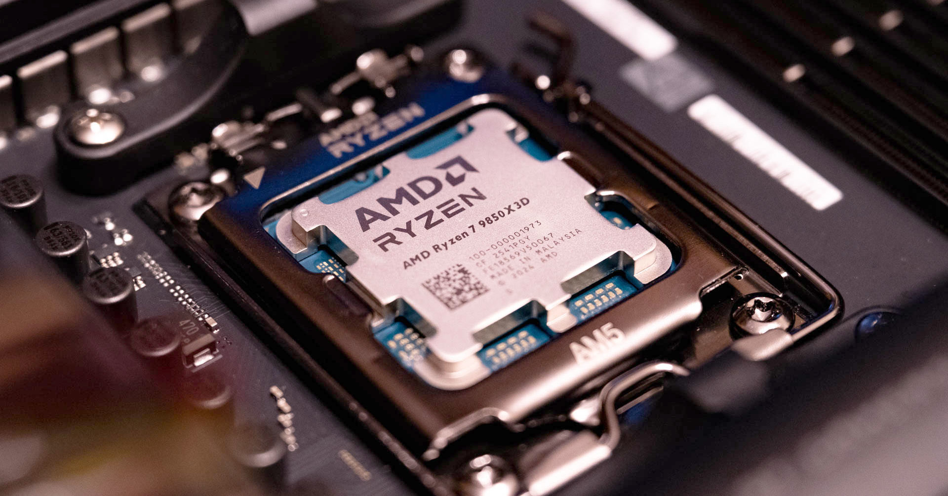 「Ryzen 7 9850X3D」先行レビュー L3キャッシュ爆盛りCPUはクロックアップでどうなったのか？（4/4 ページ ...