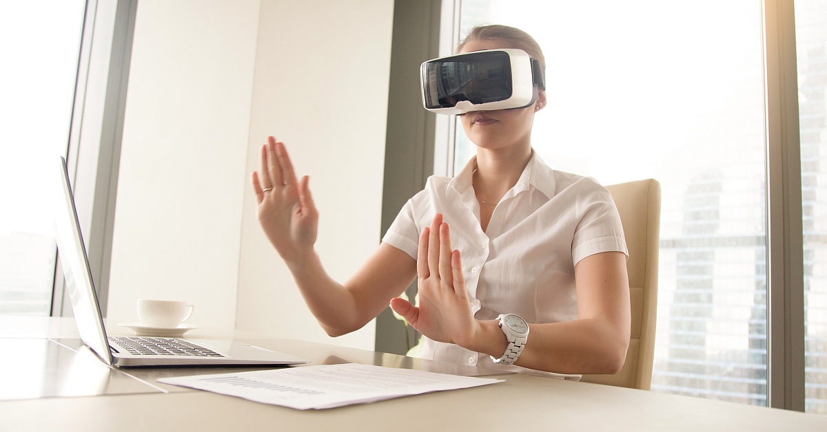 「オフィスに戻りたくない」が本音 今こそ出社よりVR／AR？：「Apple Vision Pro」でオフィスは不要になる？【後編】 - TechTargetジャパン システム開発