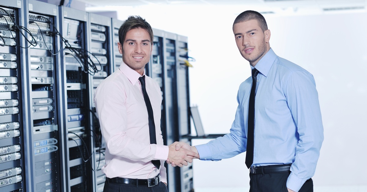 VMware代替、AIインフラ投資の行方は？ HPEが示した“3つの新潮流”：最新インフラトレンドの核心に迫る - TechTargetジャパン サーバ＆ストレージ