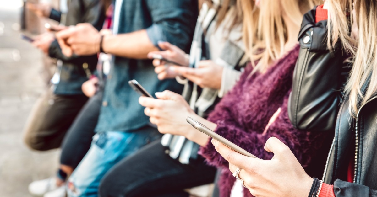 AndroidスマホやiPhoneの「バッテリー」を長持ちさせる具体的な方法：スマートフォン「バッテリー駆動時間」問題の傾向と対策【後編】 - TechTargetジャパン スマートモバイル